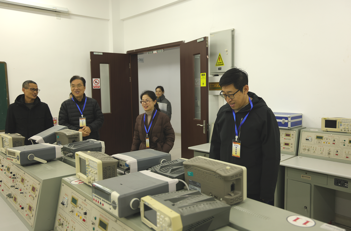 学院开展学期末实验室安全检查工作